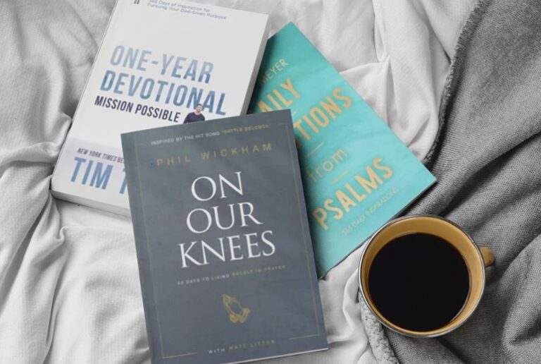 16 Best Christian Subscription Boxes for Women of Faith